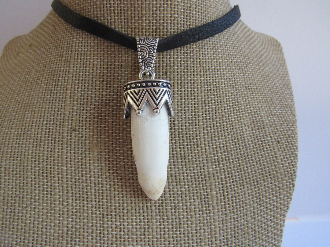 Huge Alligator Tooth Gator Pendant Animal Bone Leather Necklace Jewelry ...