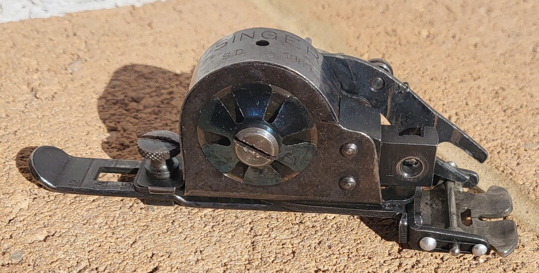 Singer 1369 German Zick Zack Sewing Attachment Zig Zag Zig Zagger - Etsy