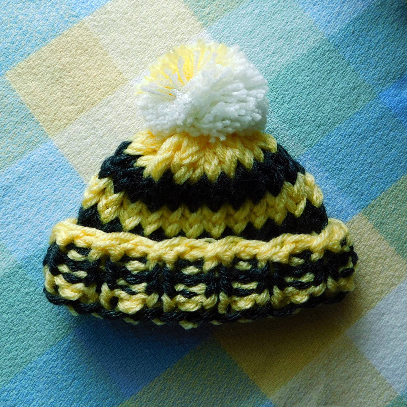 Beanie for Blythe Ribbed Brim Bumble Bee Hat With White and - Etsy