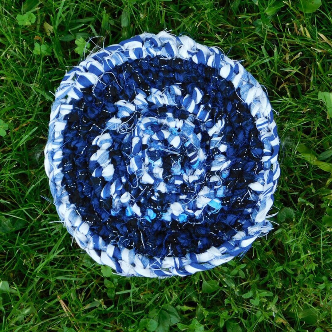 6.5" Primitive Style Amish Knot Rag Rug Decorative Table Mat or ...