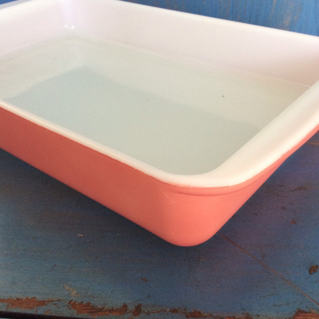 Pyrex Flamingo Bake Ware . Vintage Pink Baking Pan . Vintage Pink Pyrex ...