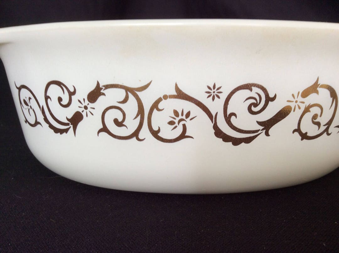 Pyrex Vintage Casserole Empire Scroll From 1960s Retro Mid Century - Etsy
