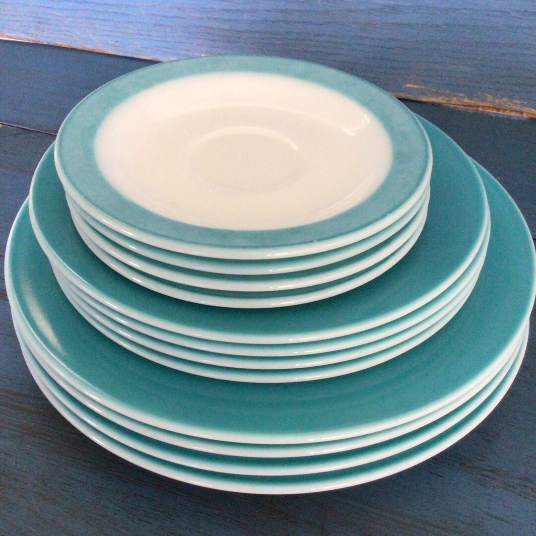 Pyrex. Vintage Pyrex Turquoise Plates Set .vintage Pyrex Dishes. - Etsy