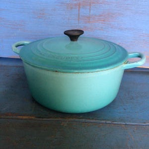 Cast Iron. Le Creuset Turquoise Cooking Pot. - Etsy