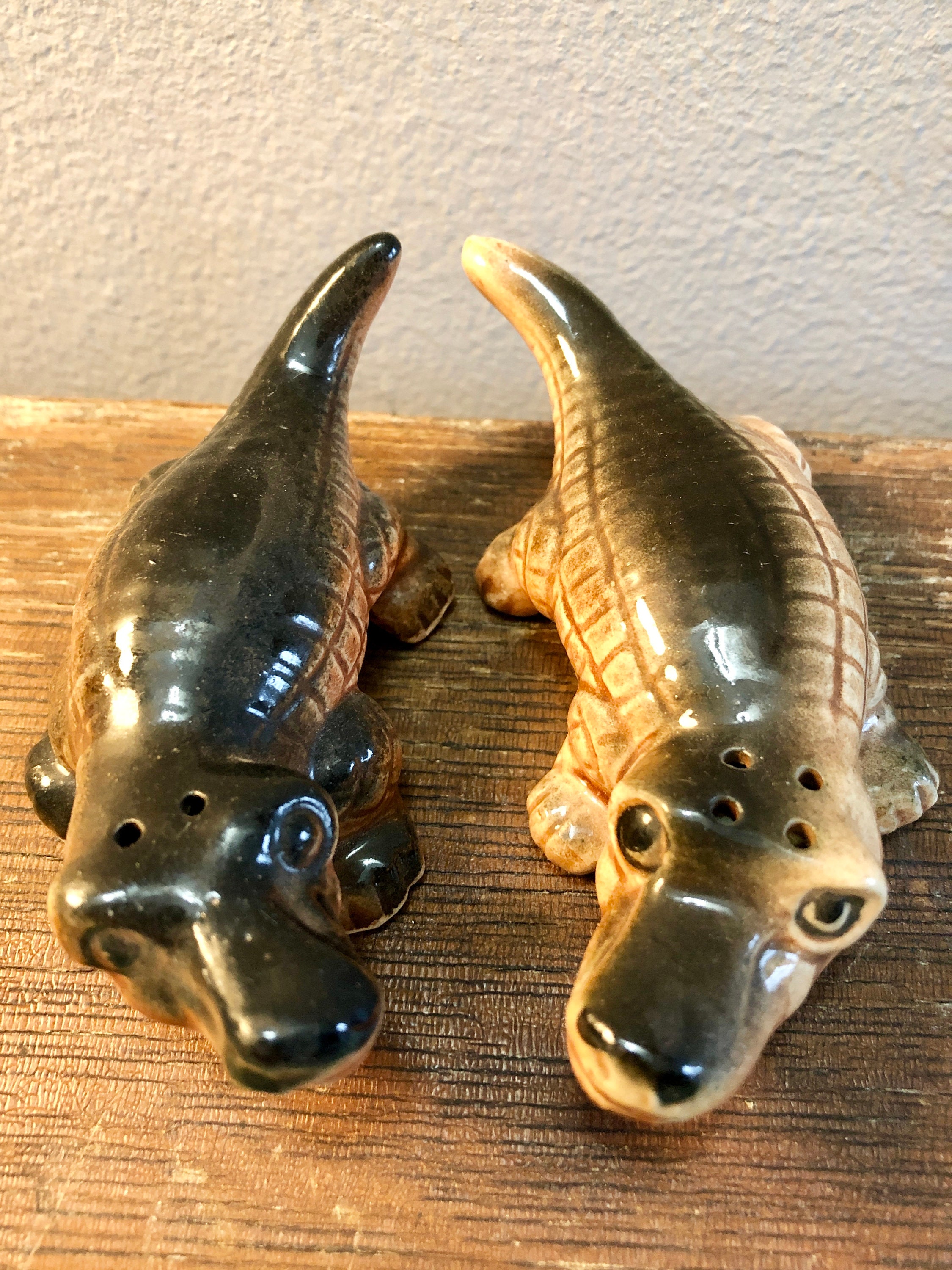 Vtg Porcelain Alligator Salt & Pepper Shakers - Etsy