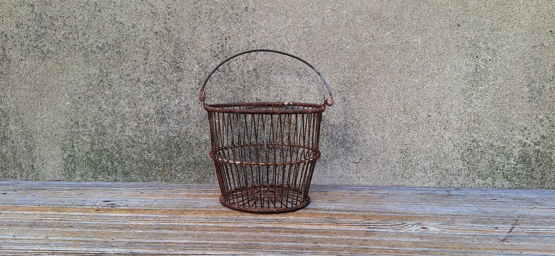 Outstanding Antique New England Handmade Folk Art Twisted Wire ...