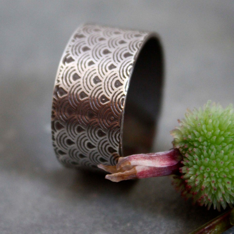 Japanese Wedding Ring - Etsy