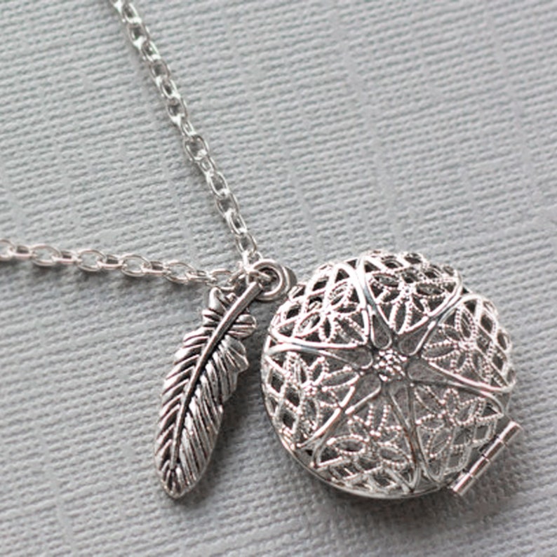 Feather Essential Oil Diffuser Necklace Aromatherapy Gifts - Etsy