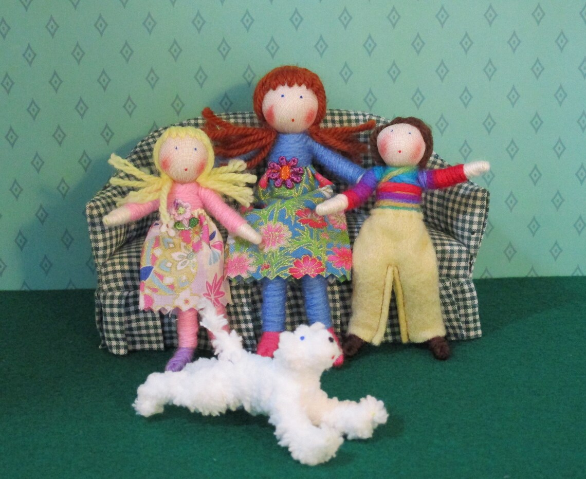 My Family Dolls' House Doll Set Customisable - Etsy