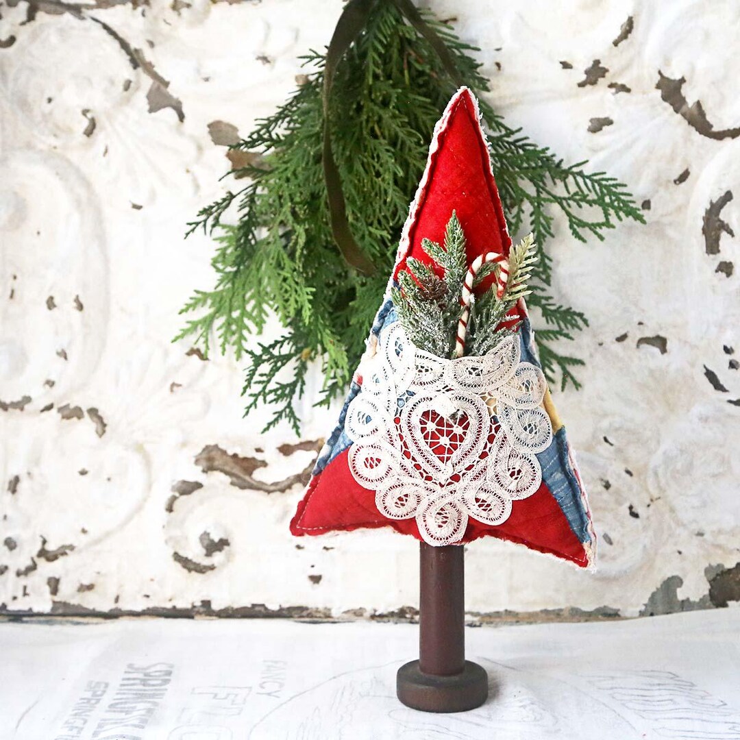 Quilt Tree on Wooden Spool, Red and White Quilt Tree, Farmhouse ...