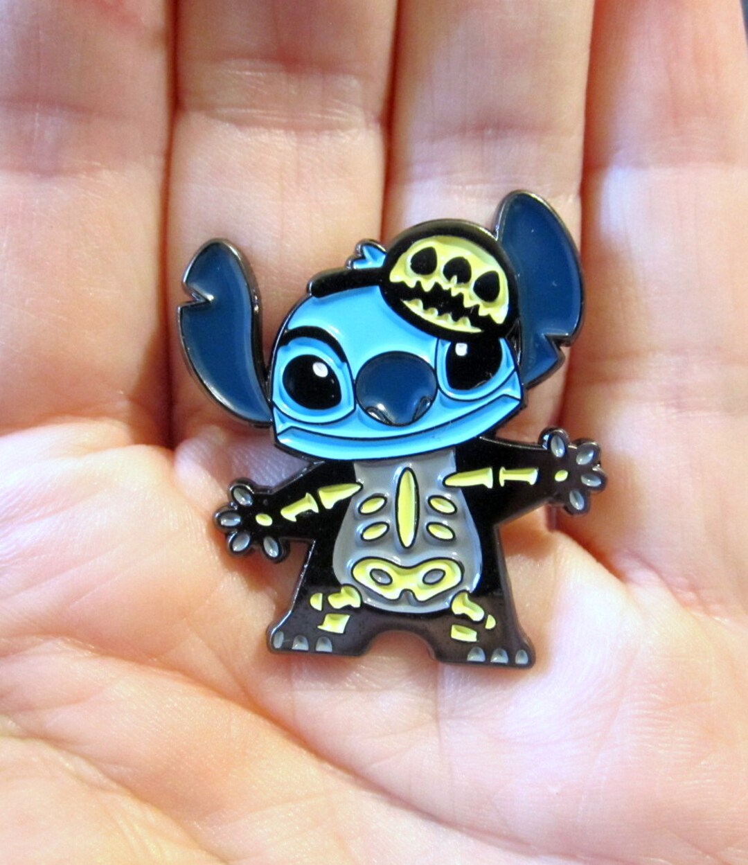 Skeleton Alien Pin Gothic Horrorhard Enamel - Etsy