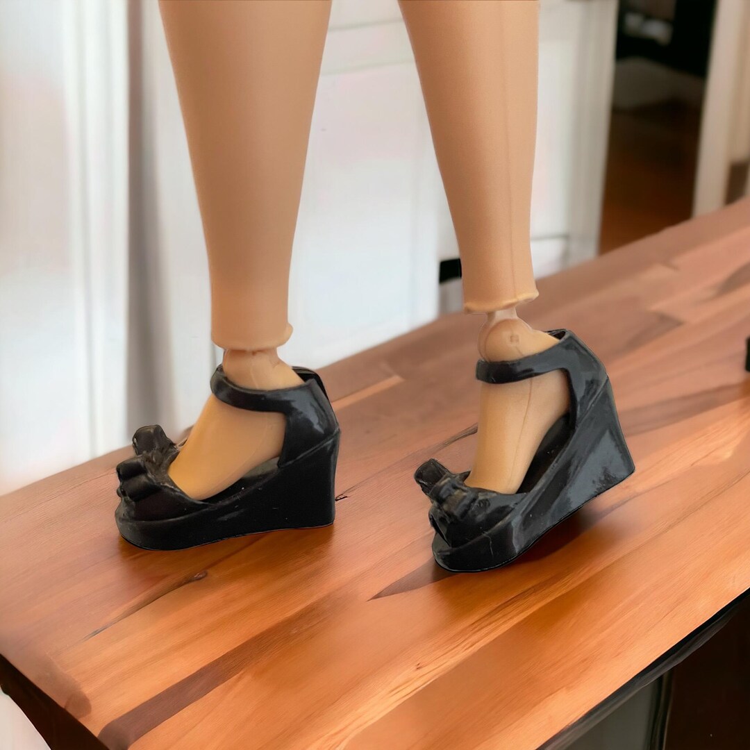 Gold Black Curvy Doll High Heels: MTM BJD Shoes, Assorted Colors - Etsy