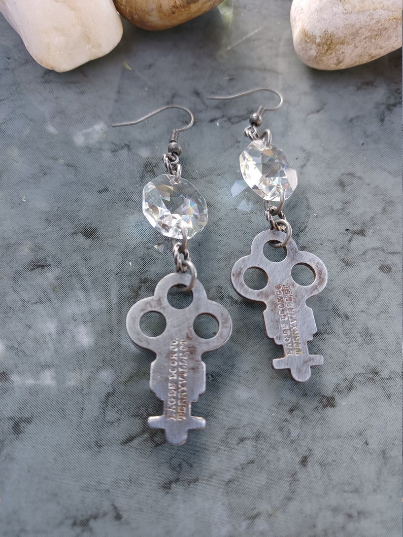 Vintage Key Earrings: Repurposed Chandelier Crystal Steampunk Jewelry ...