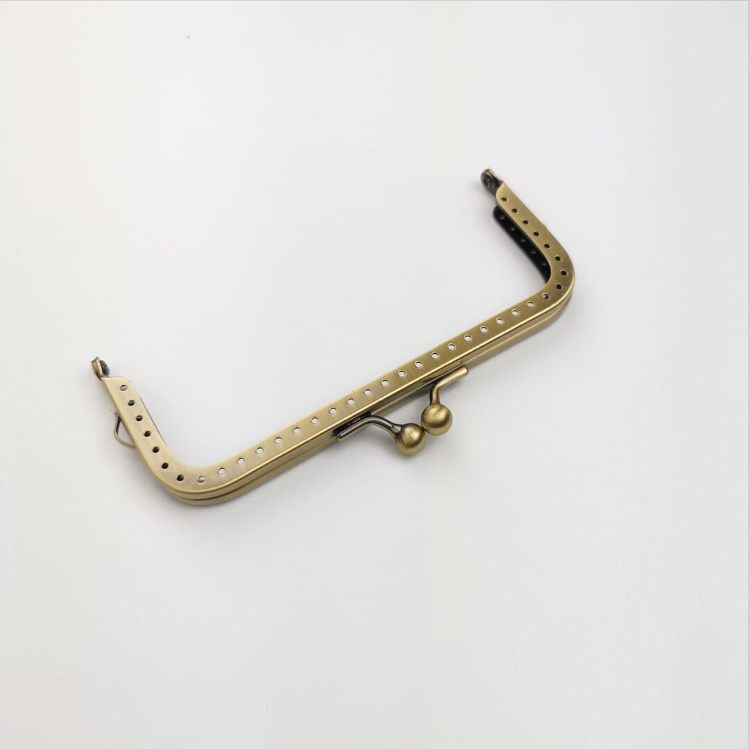 12.5cm ( 4,92in) Fancy Purse Frame Antique Brass and Two Loops F12.5/ ...