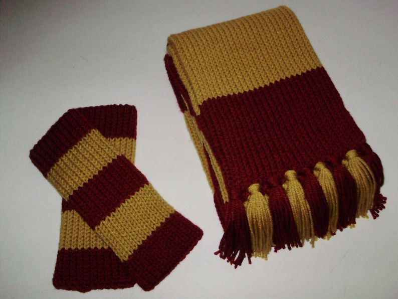 Wizarding Scarlet Gold School College Colors Deluxe Style Handmade Knit ...