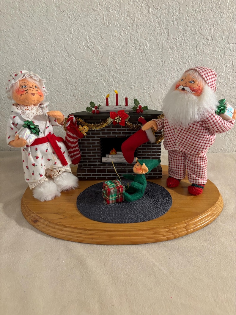 Annalee Christmas Morning 2002 Vignette 7” Mrs Claus Elf Read ...