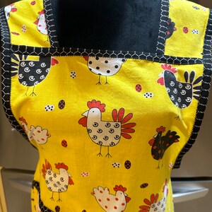 Apron With Chicken Theme Vintage Style Great Gift for Someone Who Loves ...