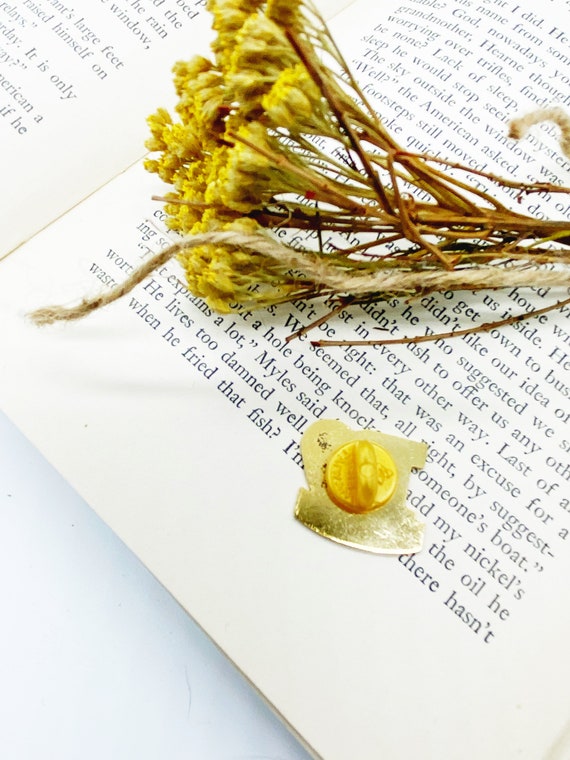 Vintage Ice Skating Pin - Gem