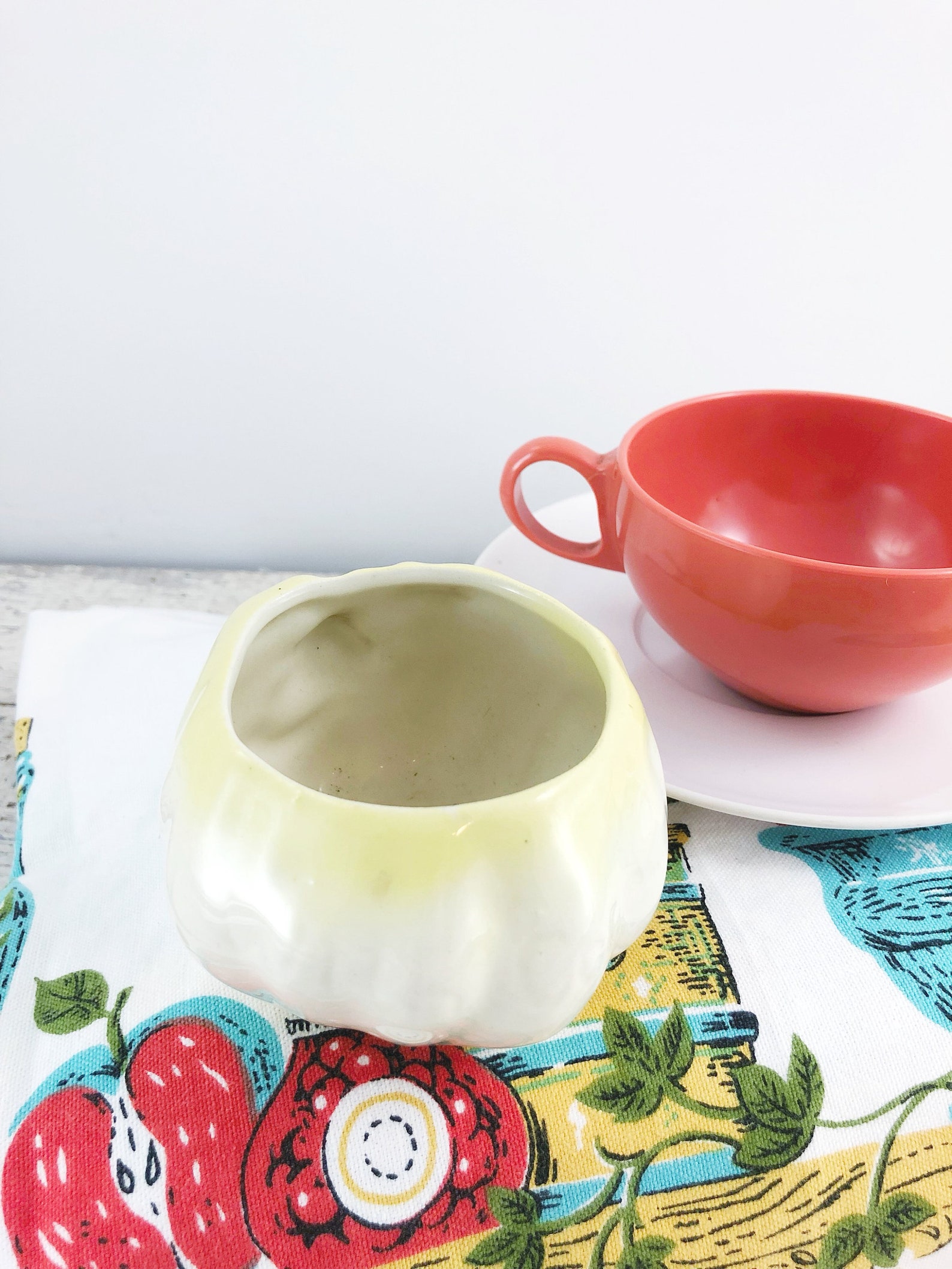 Kitschy Anthropomorphic Crying Onion - Etsy