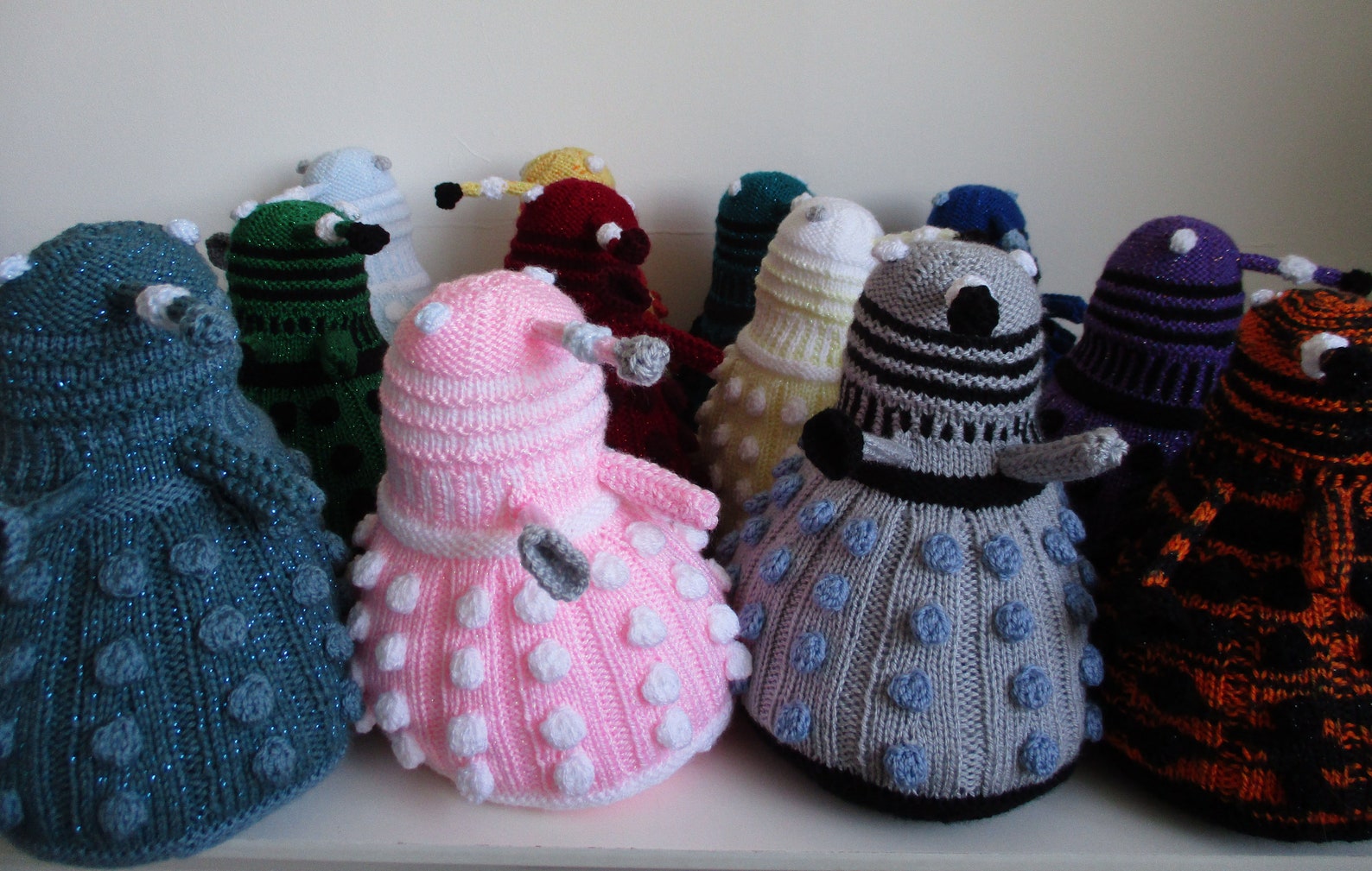 Hand Knitted Dalek in a Variety of Colourways. You Choose the - Etsy