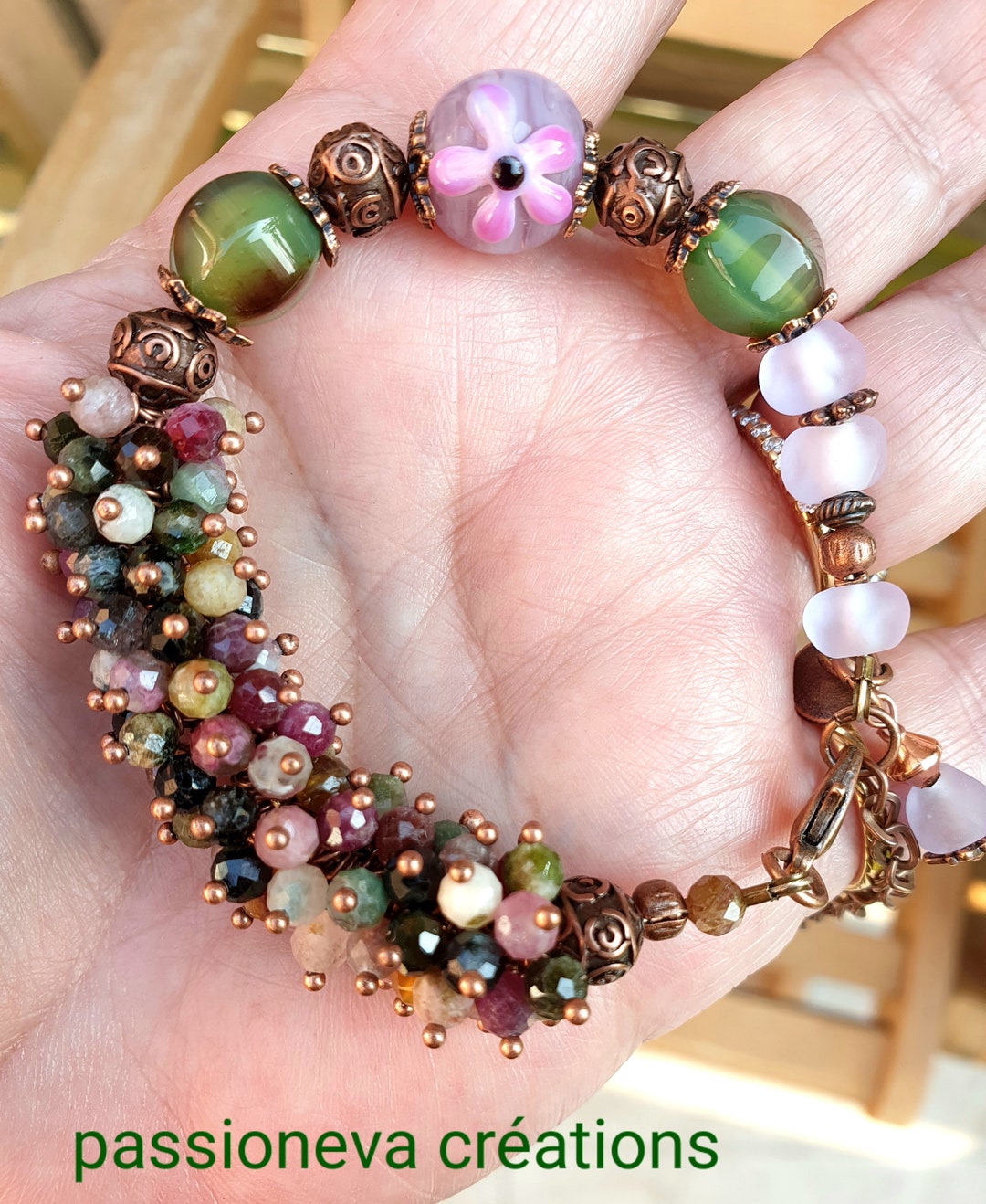 Magnifique Bracelet perles tourmaline et perles en verre filé monté sur ...