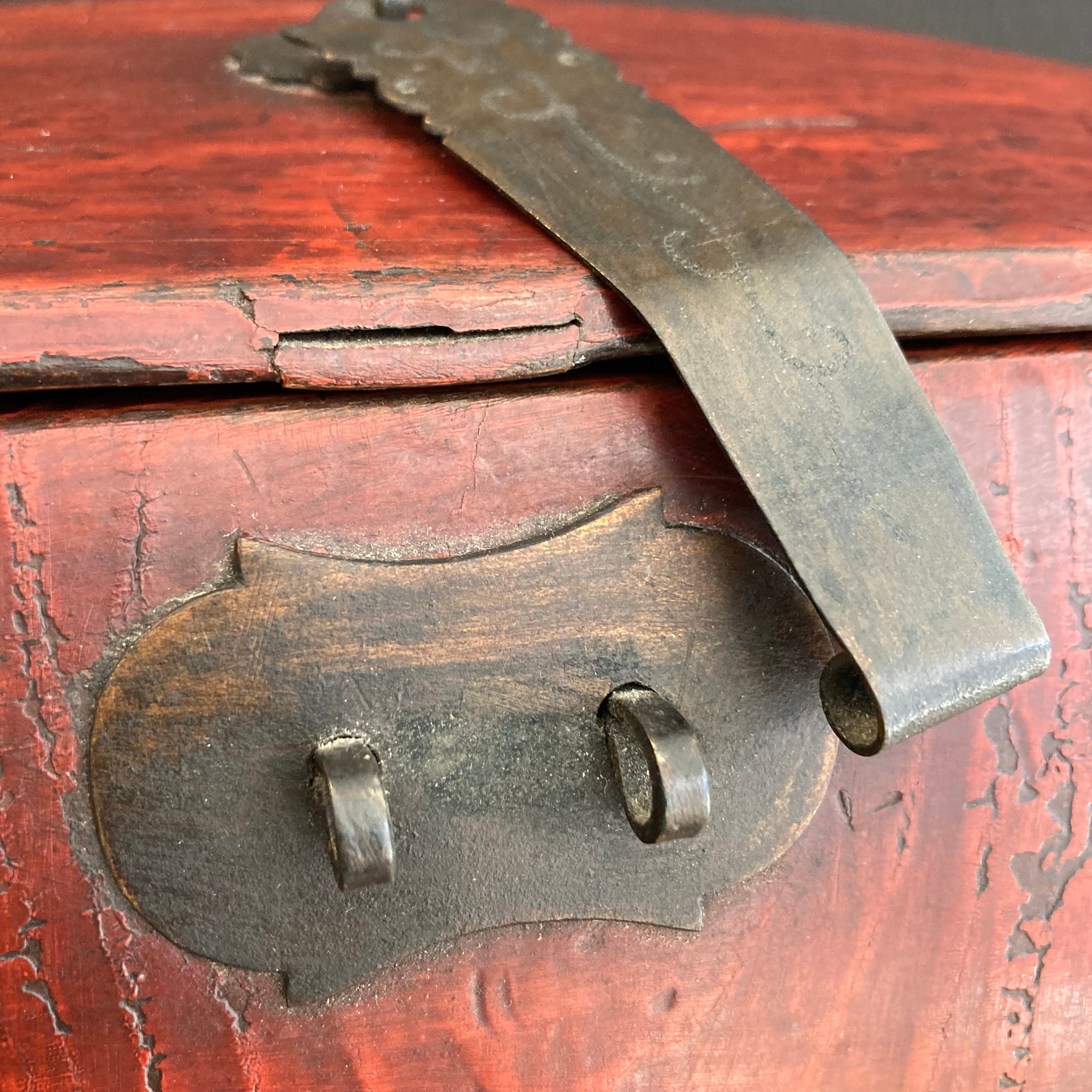 Antique Bride Box Linen Chest Wooden Chinese Artefact Traditional ...