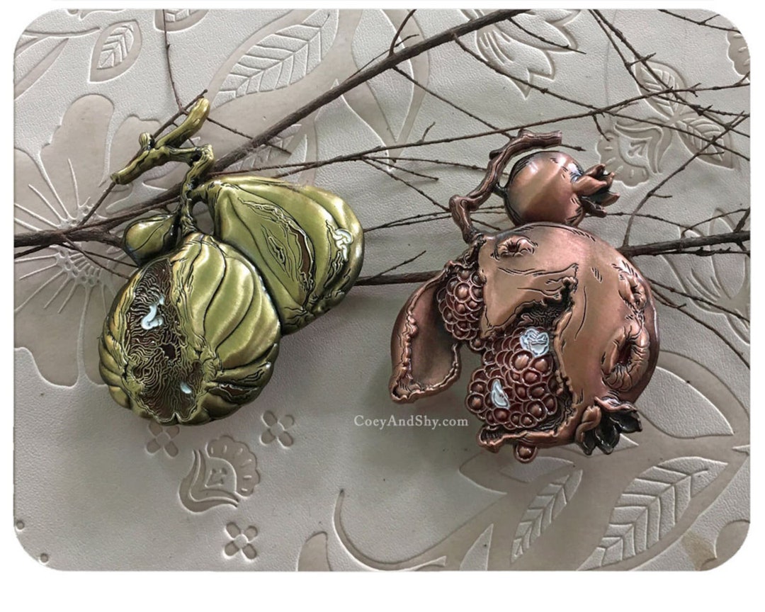 Shy: Rot Pins - Etsy