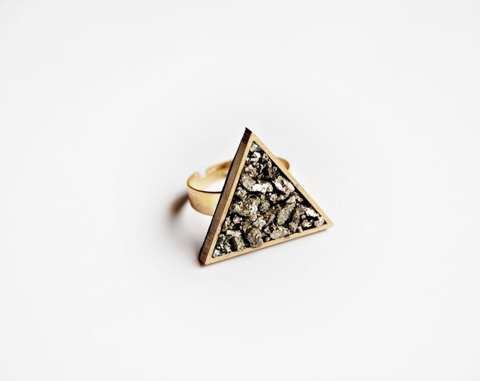 Pyrite Triangle Ring - Geometric Jewelry - Etsy