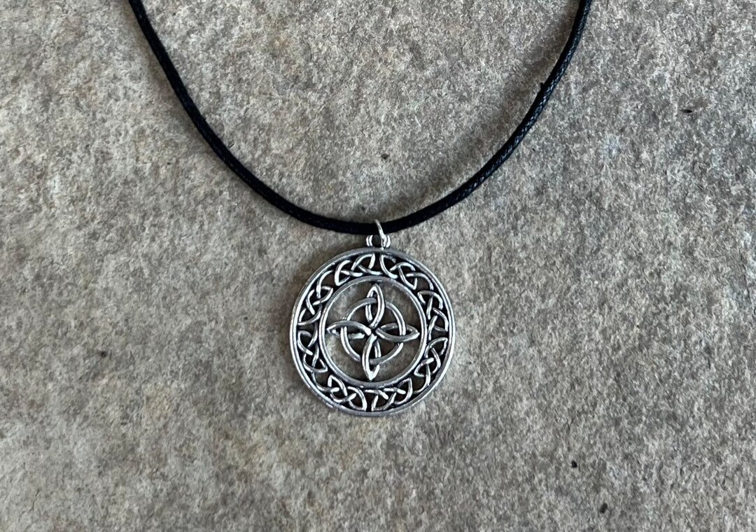 Celtic Triquetra Choker Necklace, Celtic Jewelry, Black Choker, Vegan ...