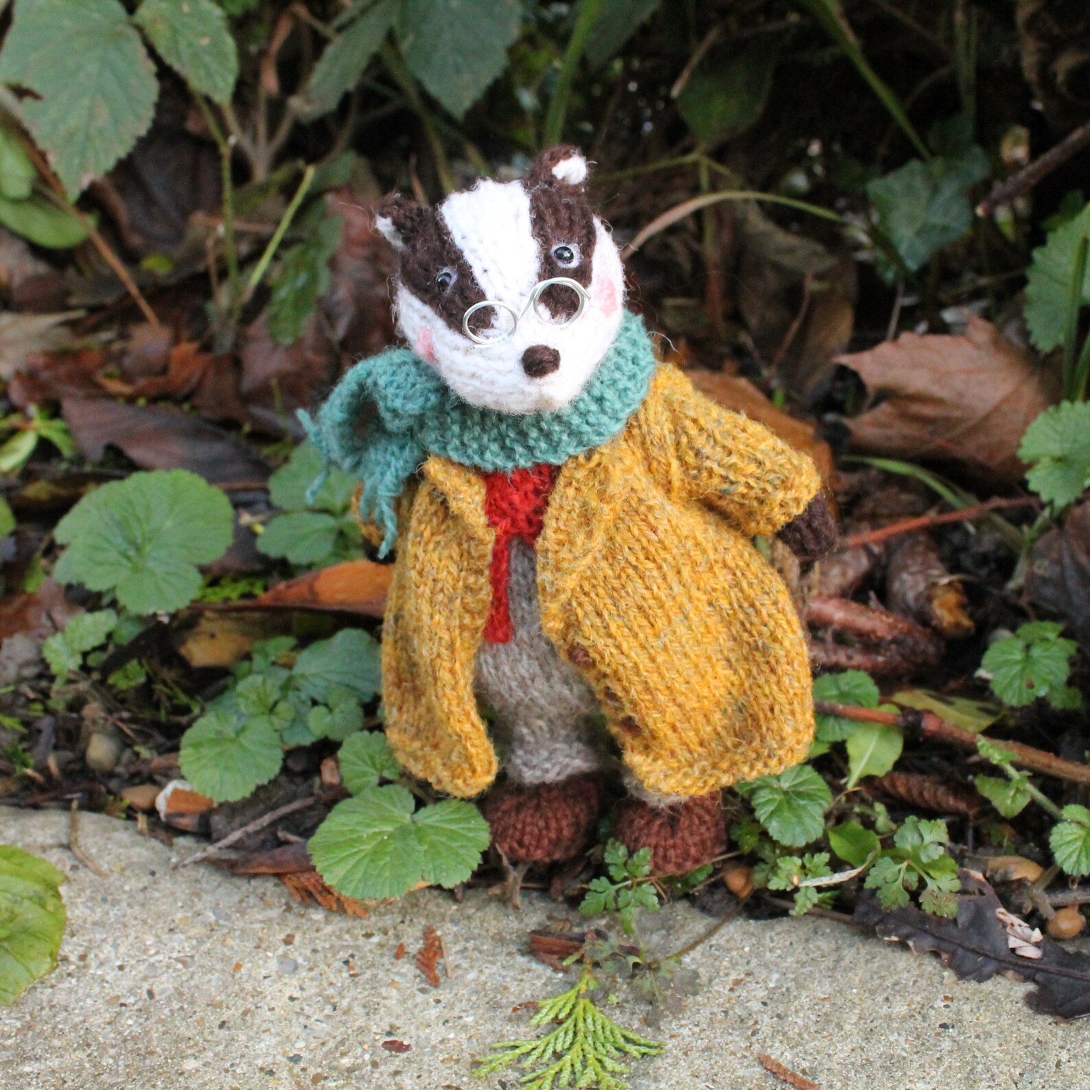 The Wind in the Willows Inspired Knitted Animals Set A, Badger and Mole ...