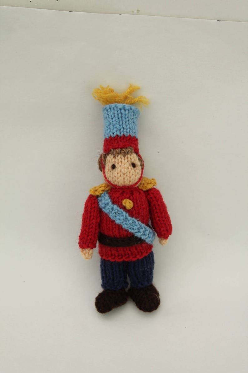 Humpty Dumpty and the Horseman knitting pattern PDF | Etsy