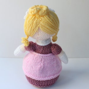 KNITTING PATTERN PDF Princess and the Frog - Etsy
