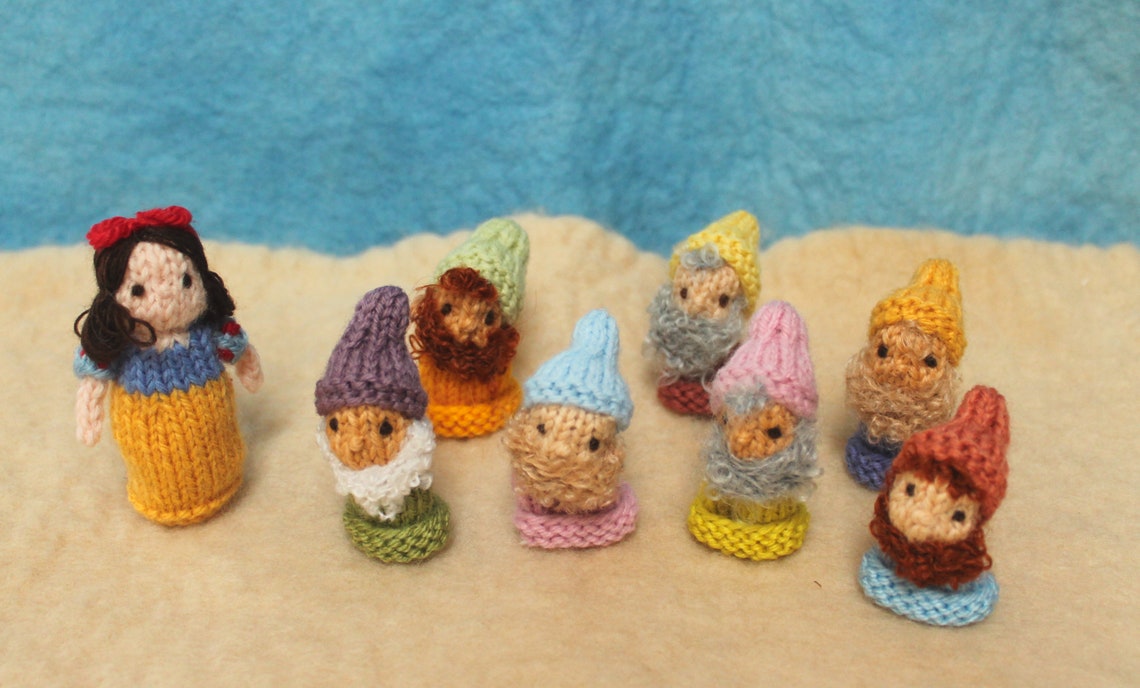 Snow White Finger Puppets Hand Knitted 10 Puppets Set - Etsy