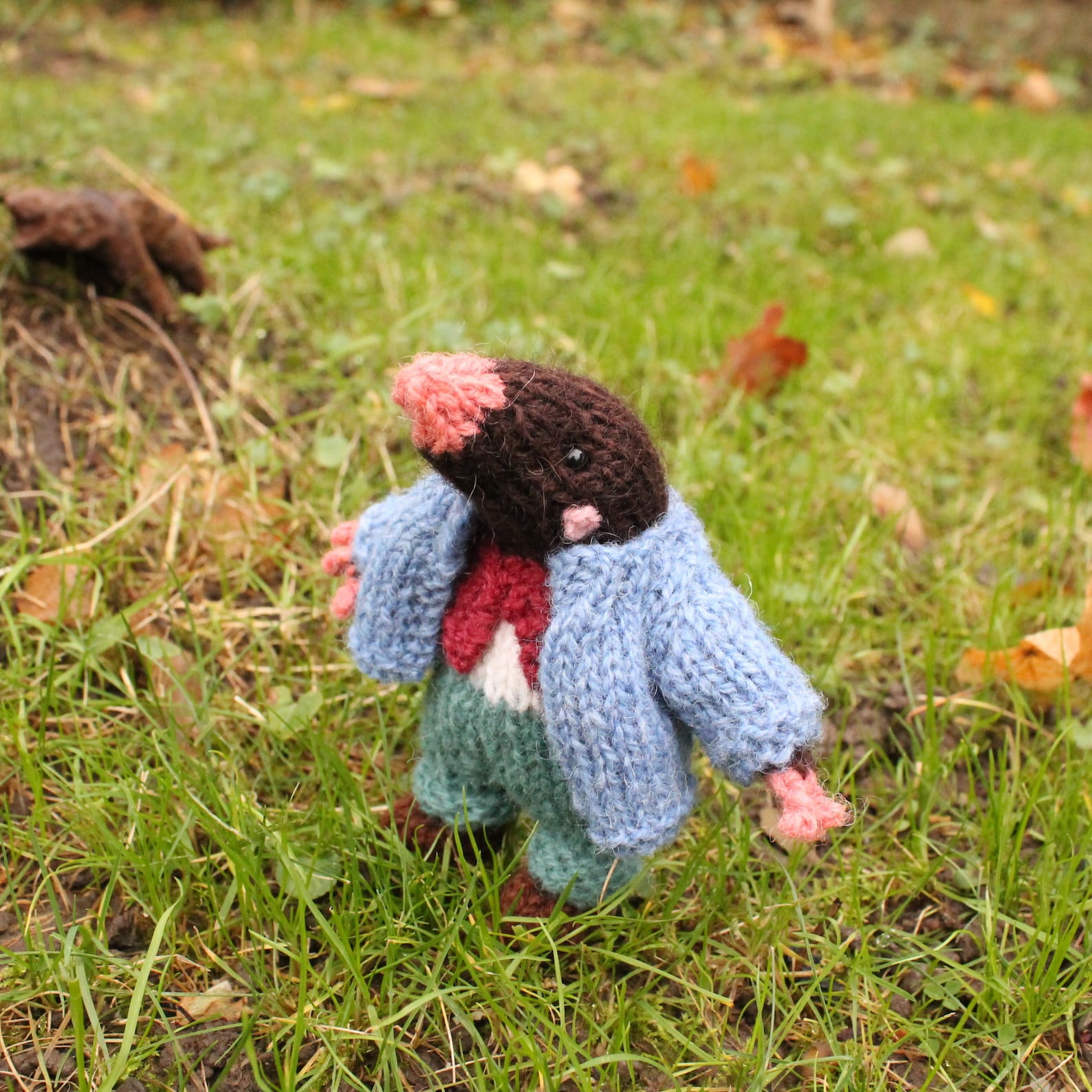 The Wind in the Willows Inspired Knitted Animals Set A, Badger and Mole ...