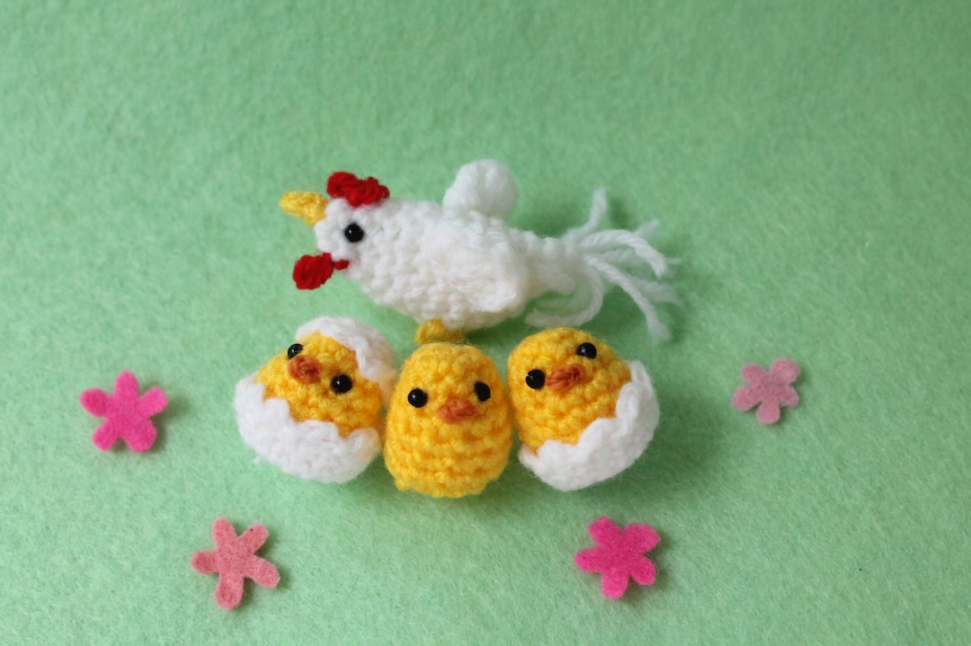 Mini Crocheted Amigurumi Chicken and Chicks - Etsy