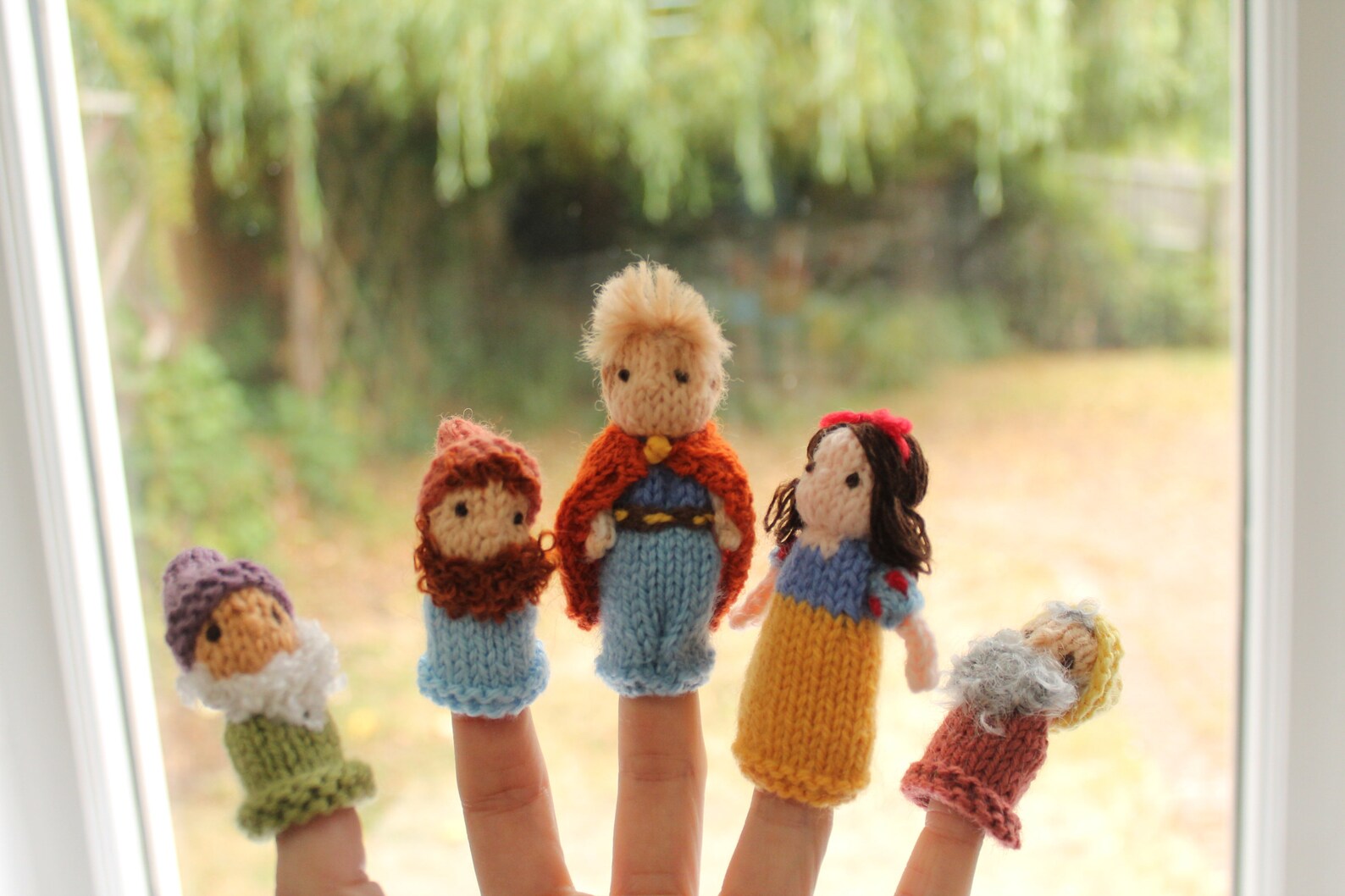 Snow White Finger Puppets Hand Knitted 10 Puppets Set - Etsy