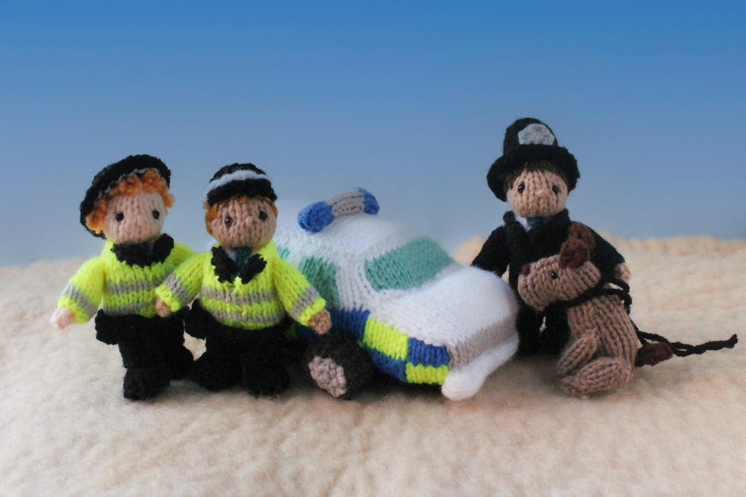 Knitted UK Police Officer Set, Amigurumi Dolls, Police Car and Dog - Etsy