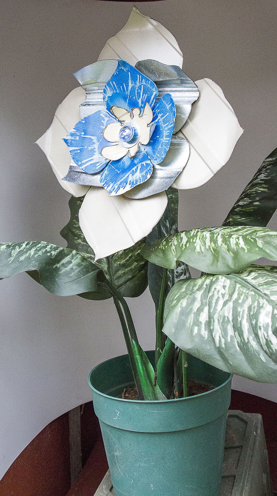 Huge 19-inch Galvanized Metal Flower. Use as Wall Hanging or Yard Art ...