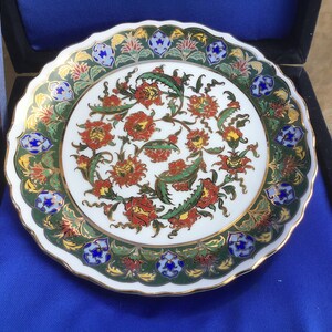 Vintage Gural Porselen TS 10850, Hand Made Plate, Signed FE, Scalloped ...