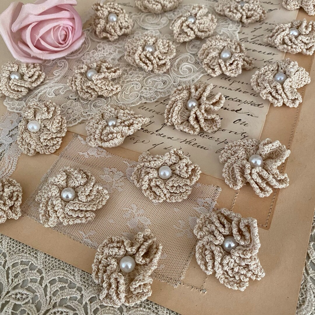 Crochet Ruffled Flower Applique Embellishment- Set of 5 Flowers - Etsy