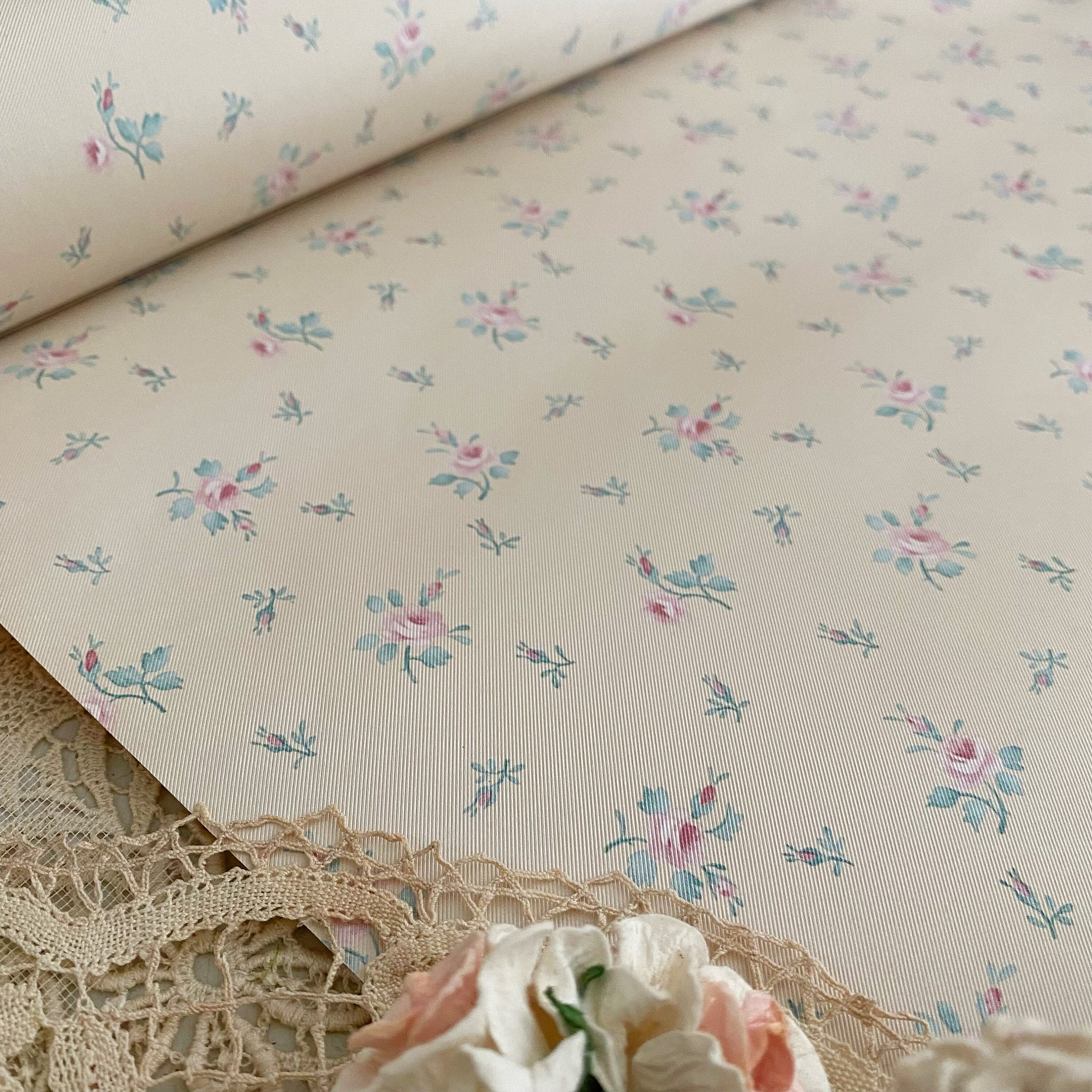 Vintage Ditsy Floral Roses Shabby Chic Wallpaper by the Yard - Etsy