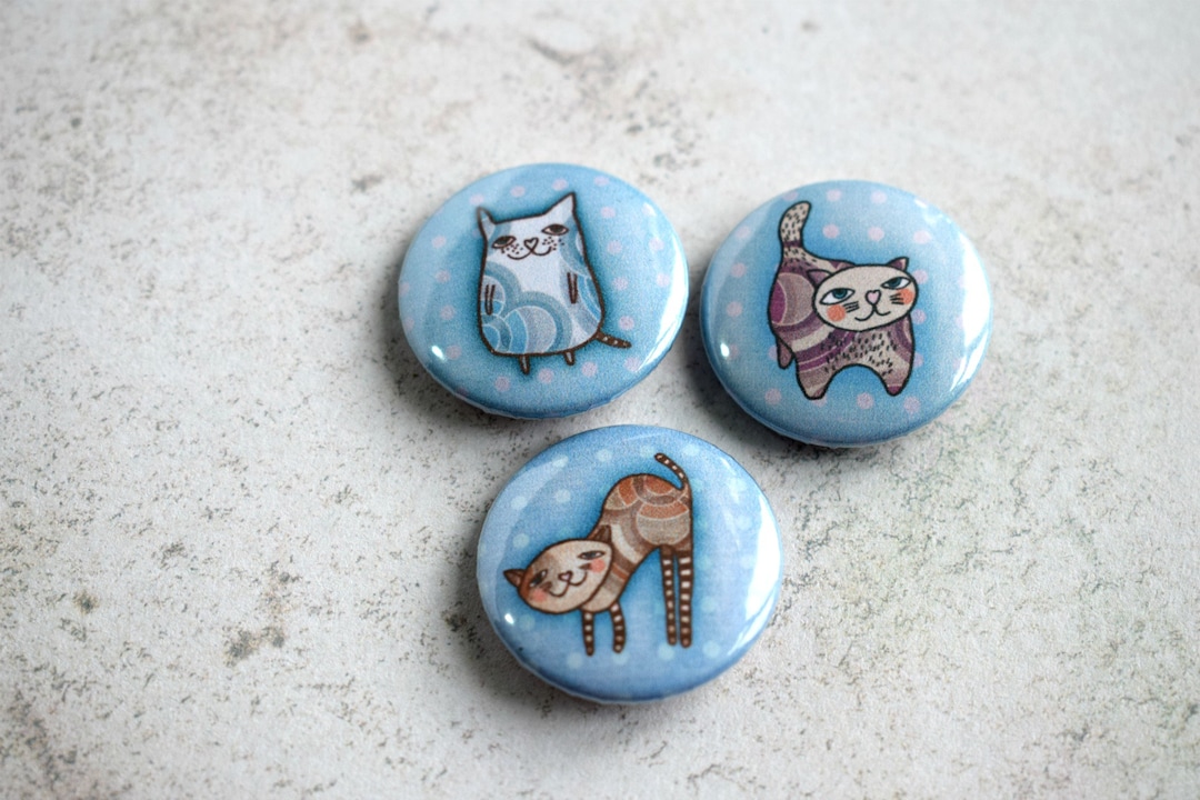 Cat Badges in a Choice of Colours, Cat Pin Set, Gifts for Cat Lovers ...