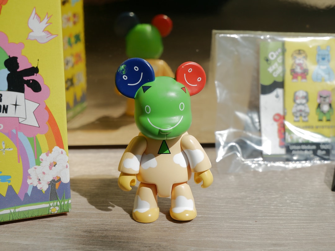 Balloon by Akihito Fujii Vinyl Art Designer Toy From Qee Series 4 Toy2r ...