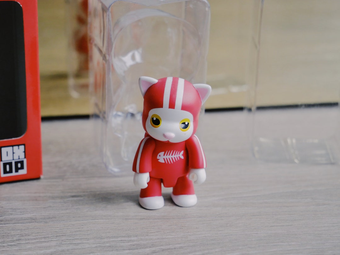 Derby Cat by Meomi - Art Toy From Qee Key Chain Collection OX OP ...