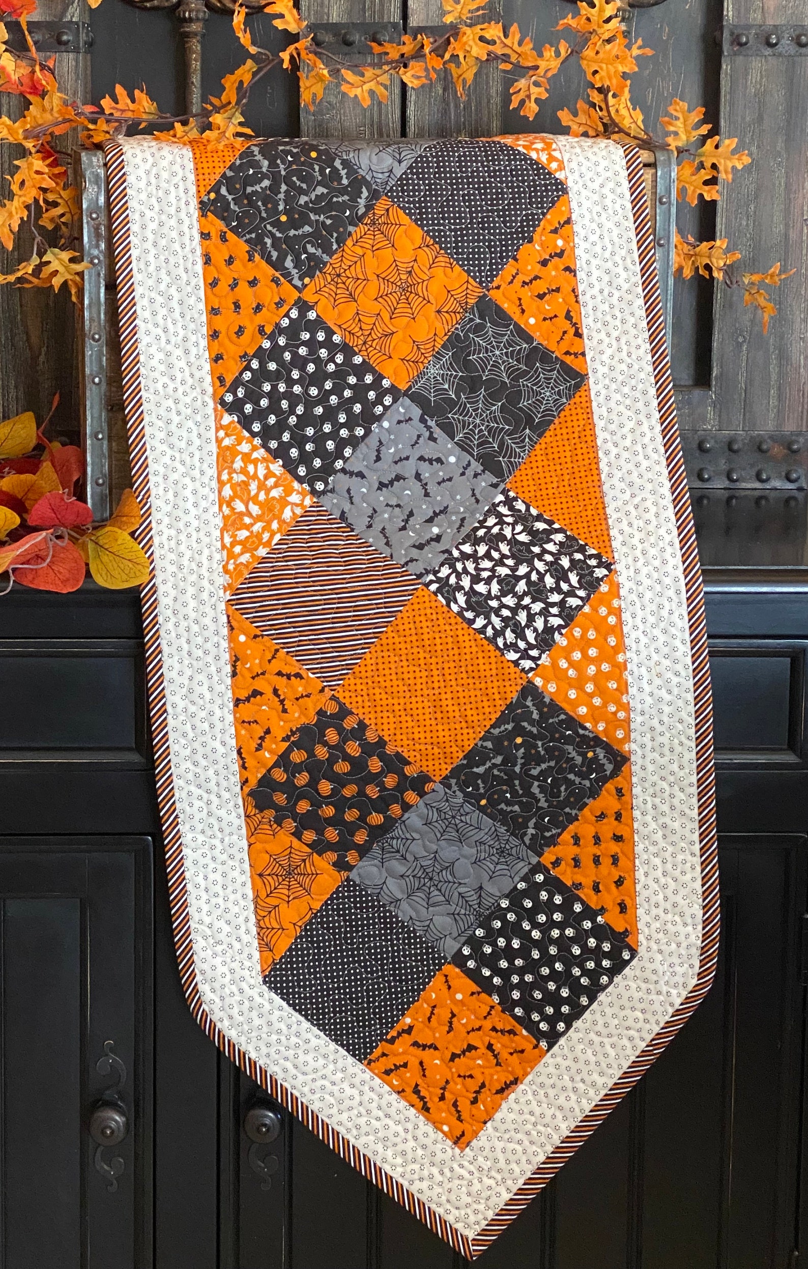 SALE Halloween Table Runner Quilt Kit includes Backing - Etsy