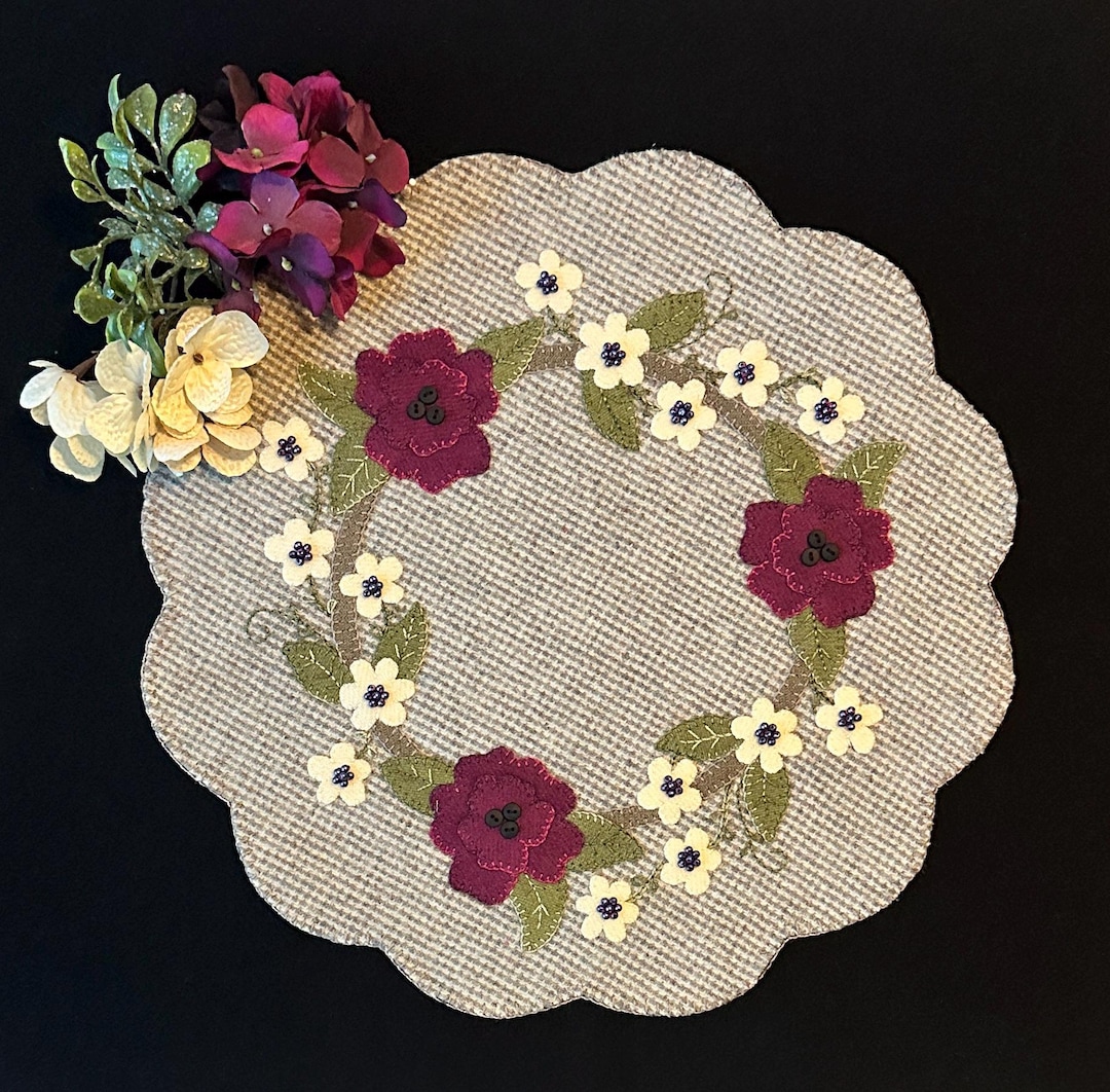 FLOWER GARDEN MAT -- Wool Applique Kit | Candle Mat | Thread Pack ...