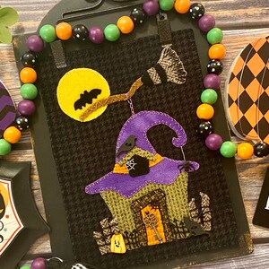 Hocus Pocus BIRD HOUSE Series -- KIT & Pattern -- #9 September for ...