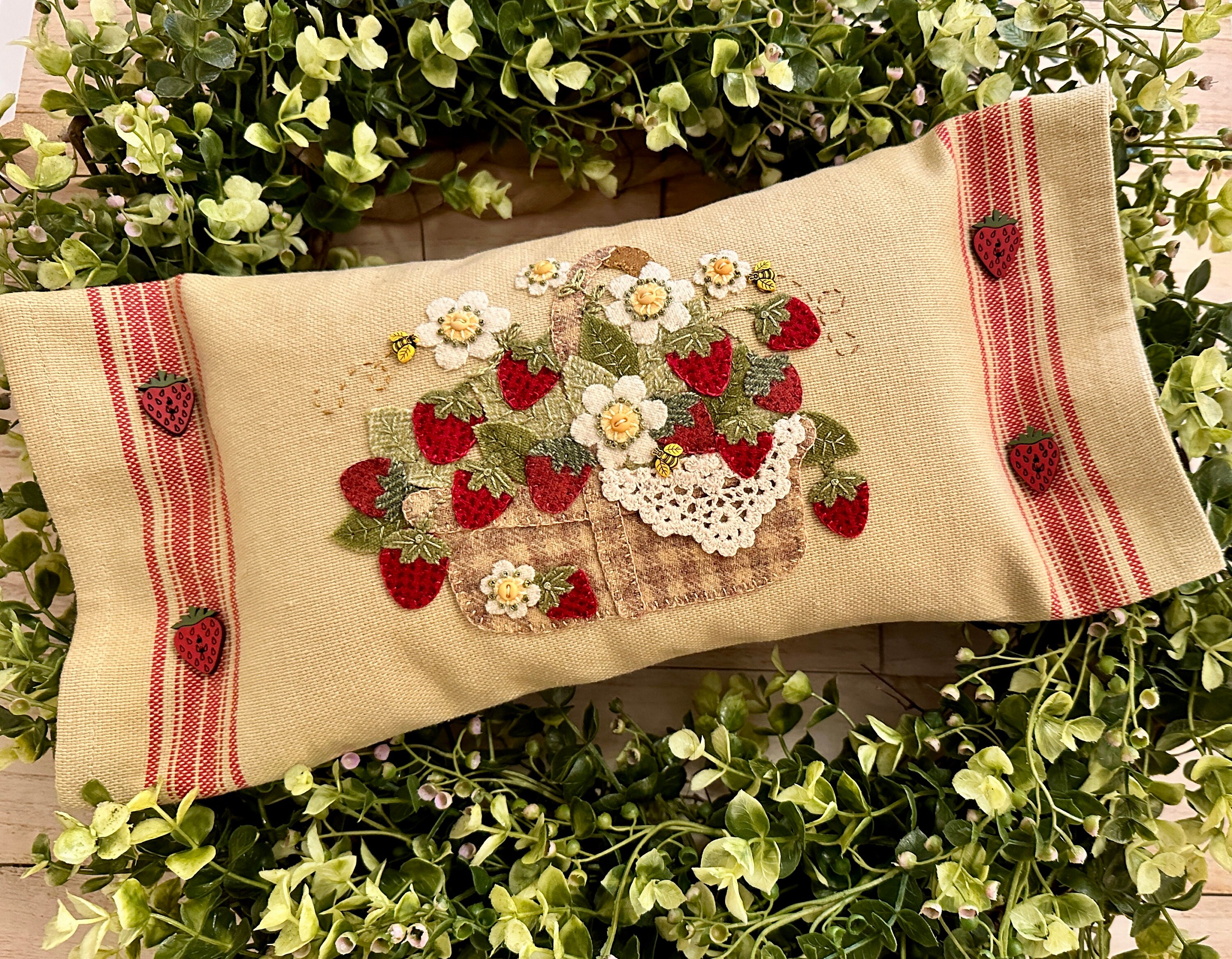 Strawberry Basket -- Wool Applique Kit, Pattern With or Without: Pillow ...
