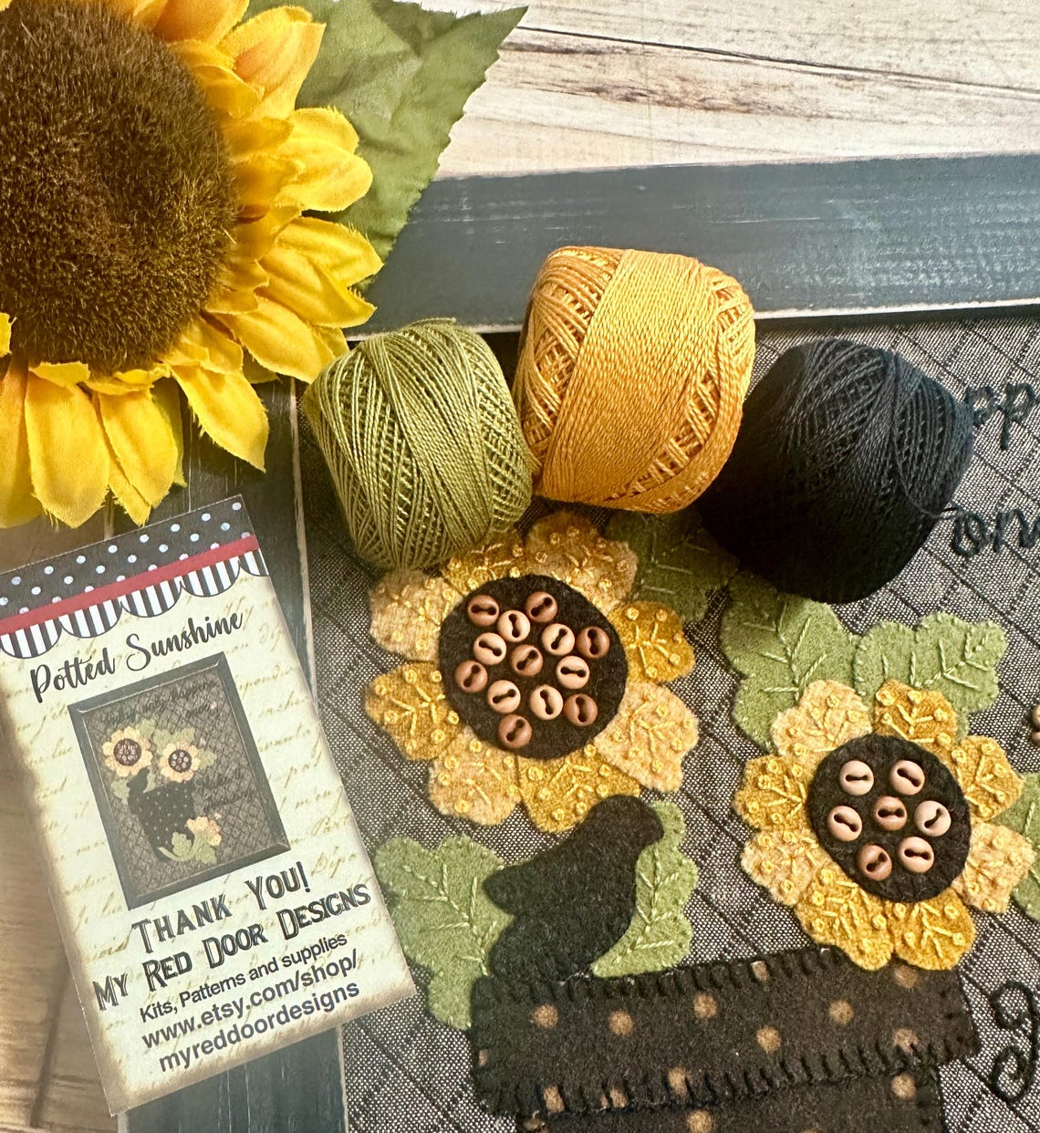 Potted Sunshine -- Wool Applique Kit | Wall Hanging | Thread Pack ...
