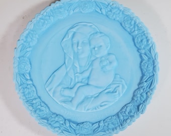 1972 Satin blue VINTAGE Fenton Madonna of the Goldfinch Mother's Day ...